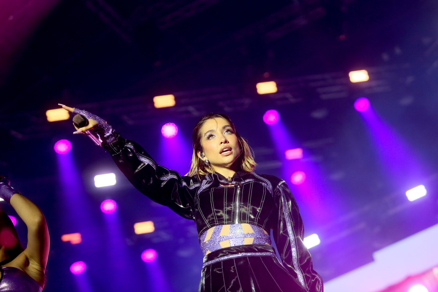 María Becerra brilló en la Fiesta Provincial de la Cerveza de Godoy Cruz en Mendoza | Ramasso ...